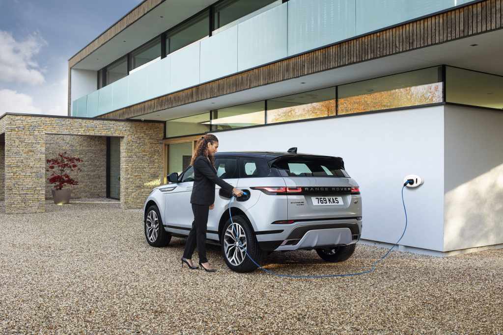 Range Rover Evoque als Plug In Hybrid P300e JLR Media Newsroom